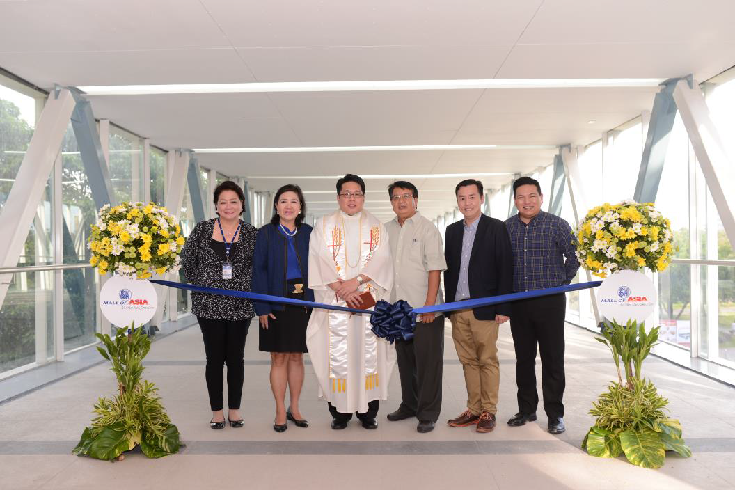 The SM Mall of Asia Inaugurates Bridgeways for Customer Convenience and ...