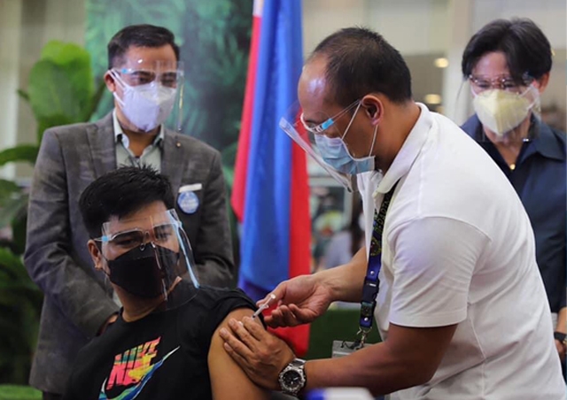 SM Supermalls continue to provide gov’t with accessible vaccination ...