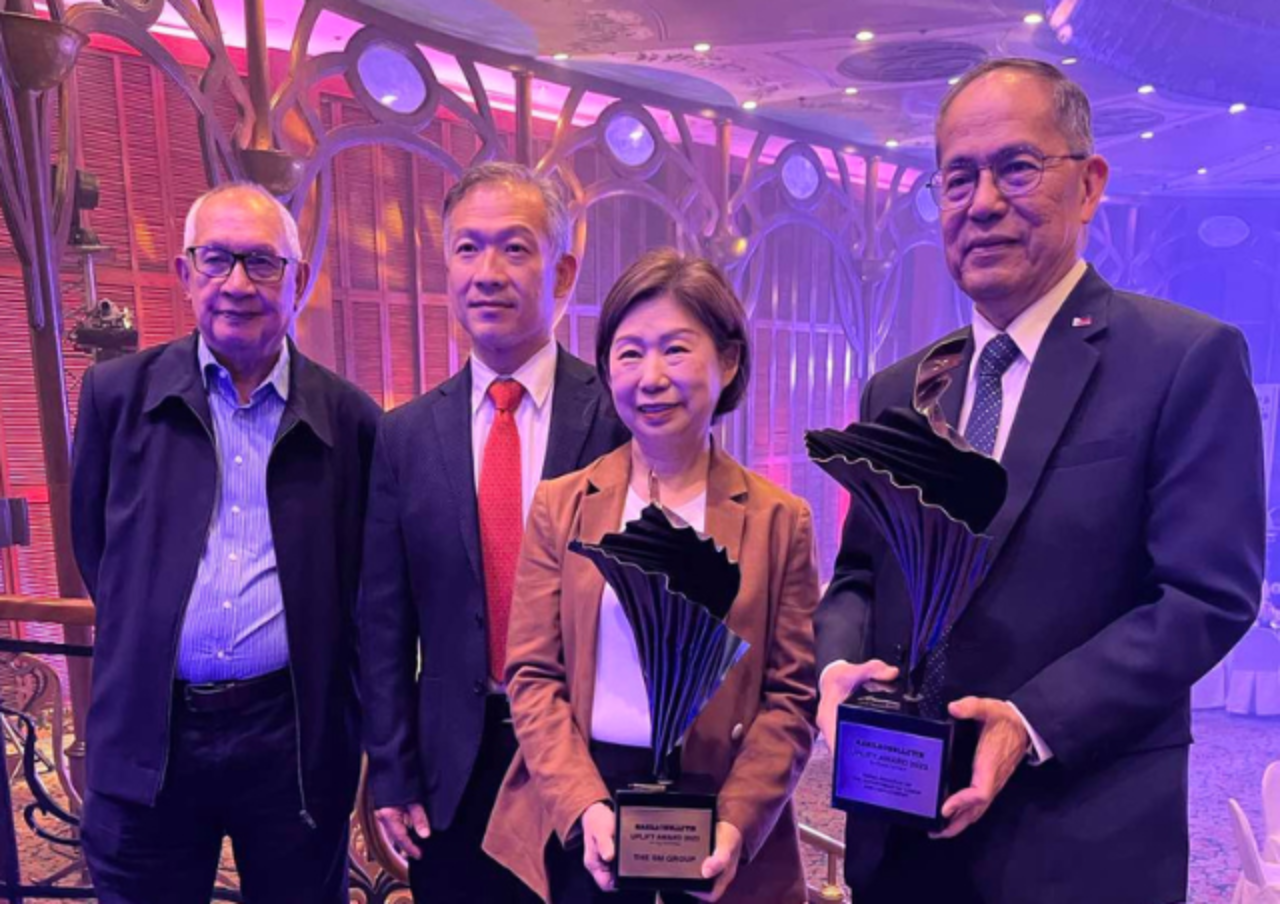 SM Group receives Manila Bulletin’s UPLIFT 2023 Awards for Big Business ...