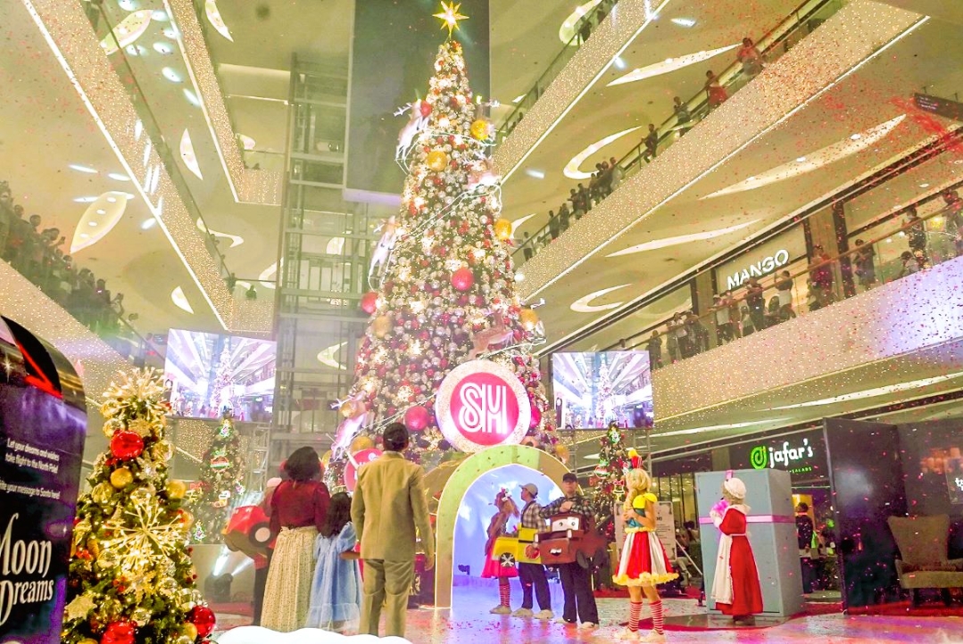 REVEL INTO A LUNAR CHRISTMAS DREAMLAND AT SM SEASIDE CITY CEBU | SM ...